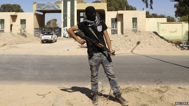 Libyan journalist Meftah Buzeid shot dead in Benghazi - BBC News