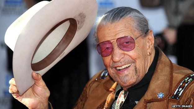 Herb Jeffries: 'Bronze Buckeroo' actor and singer dies - BBC News