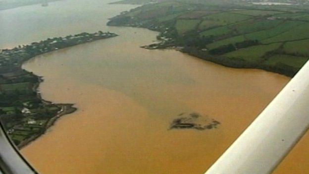 Pumping the polluted water from mines - BBC News