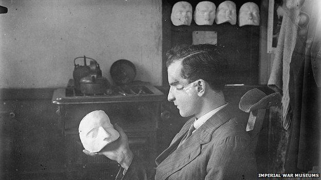 World War One: Soldiers helped at Wandsworth 'Tin Noses Shop' - BBC News