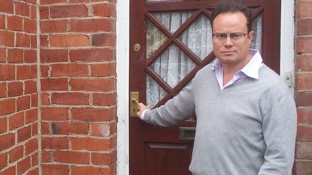 Investing in property... with £1,000 - BBC News