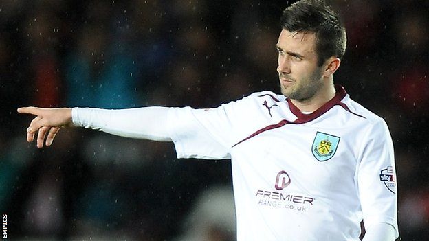 Burnley: Danny Lafferty signs new three-year contract - BBC Sport