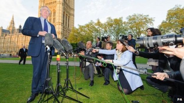 Newark by-election test for Tories - can they hold on? - BBC News