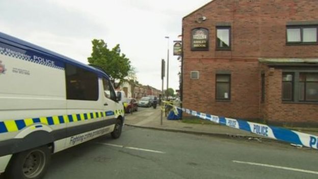 Five held over Salford pub shooting - BBC News