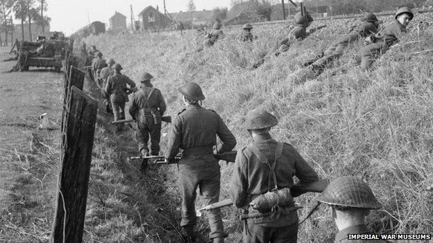 Dutch children offer WW2 liberation thanks to Wales - BBC News