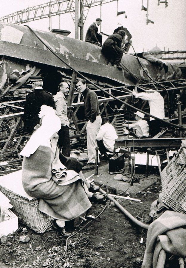 Fatal Nuneaton rail crash remembered on anniversary - BBC News