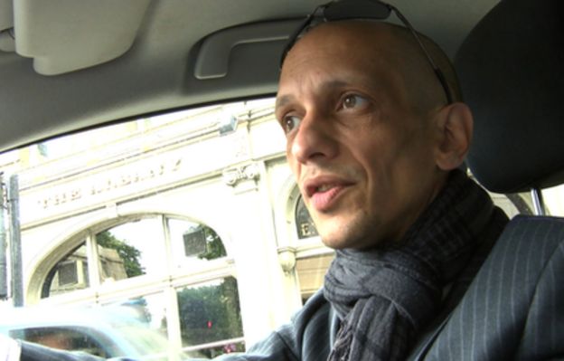 Uber versus black cabs: Battle lines drawn - BBC News