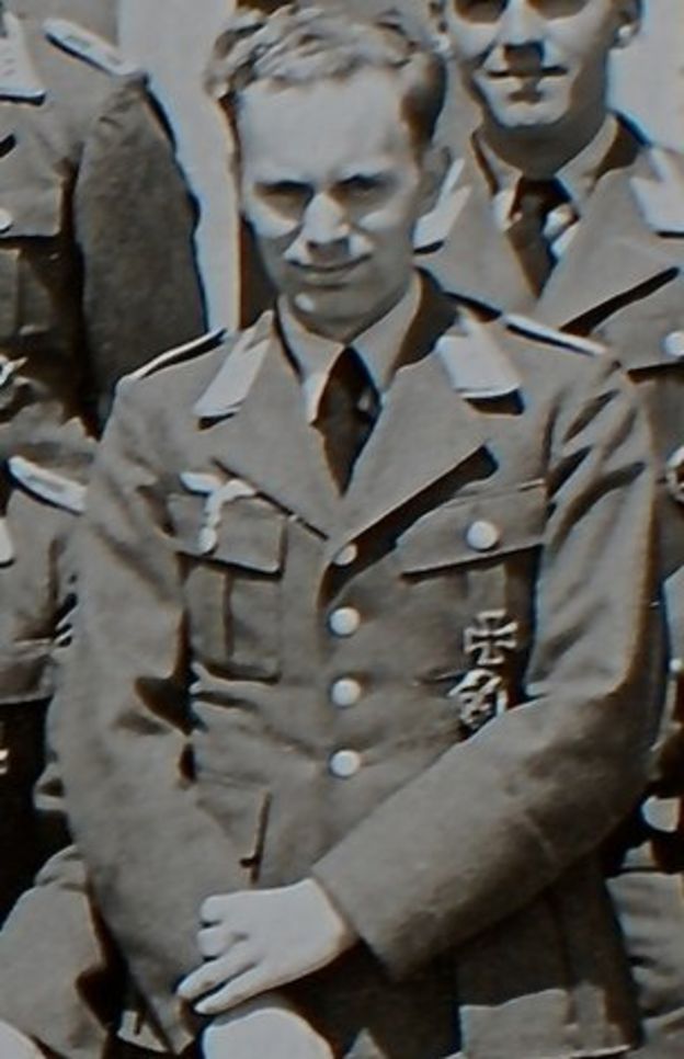 Dornier bomber: The smelly job of saving a unique plane - BBC News