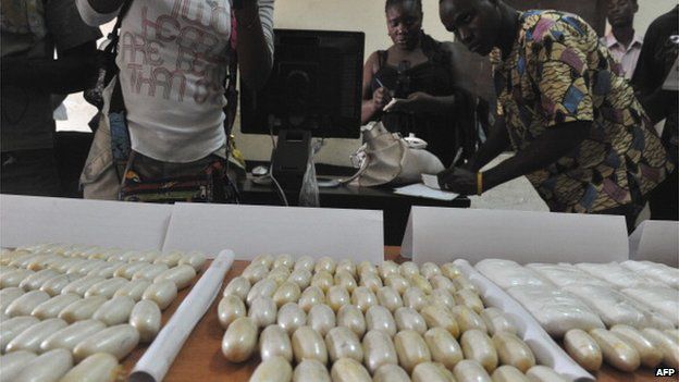 West Africa should decriminalise drugs - Obasanjo commission - BBC News