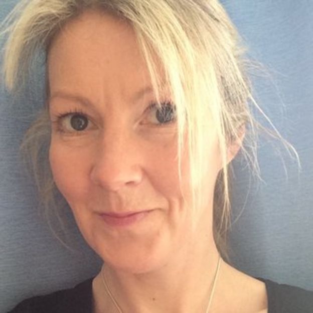 Local heroes take part in the Queen's Baton Relay - BBC News