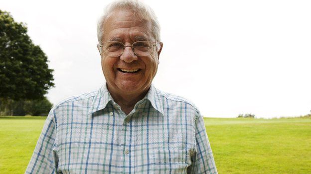 Guildford RNLI fundraiser Richard Mead honoured by Queen - BBC News