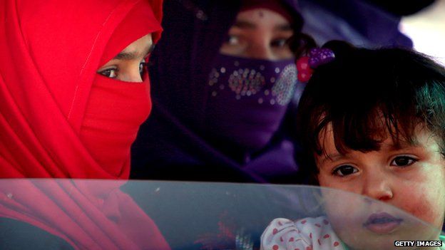 Iraq conflict: What should the US do? - BBC News