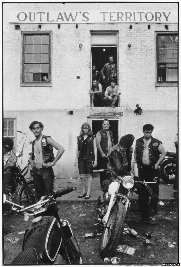 Outlaws on the open road - BBC News