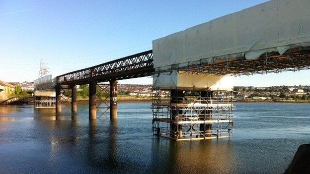 Plymouth's Laira Bridge to become new cycling route - BBC News