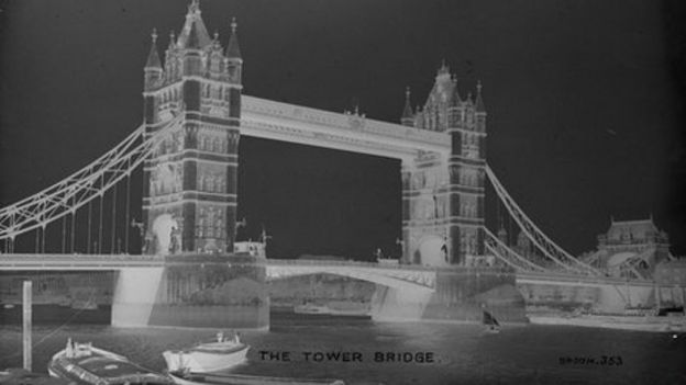 Old and new London bridge images combined - BBC News
