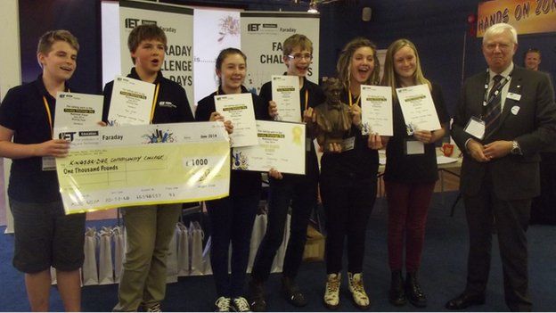 Kingsbridge team win national rocket competition - BBC News