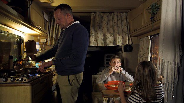 Homeless figures treble among private rental tenants - BBC News