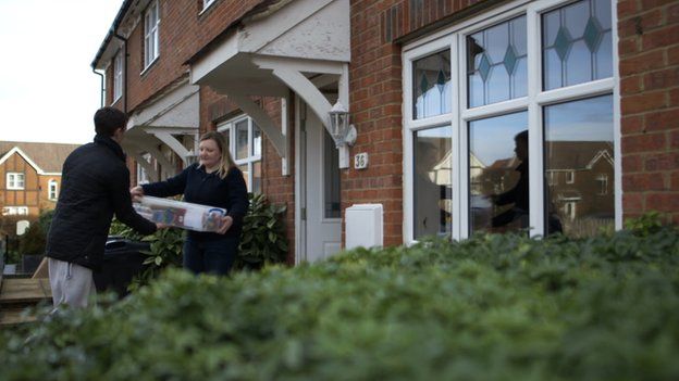 Homeless figures treble among private rental tenants - BBC News