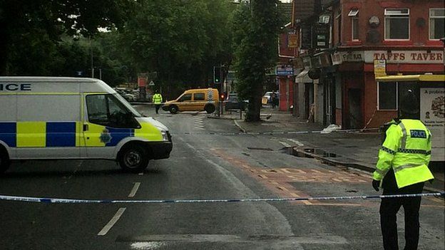 Liverpool pub arson attacker treated for burns - BBC News