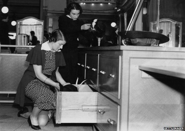 Margaret Bondfield: The undercover 'shopgirl' - BBC News