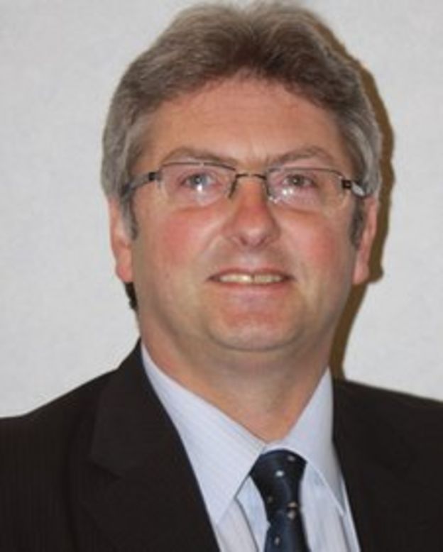 Ministerial changes for Isle of Man parliament - BBC News