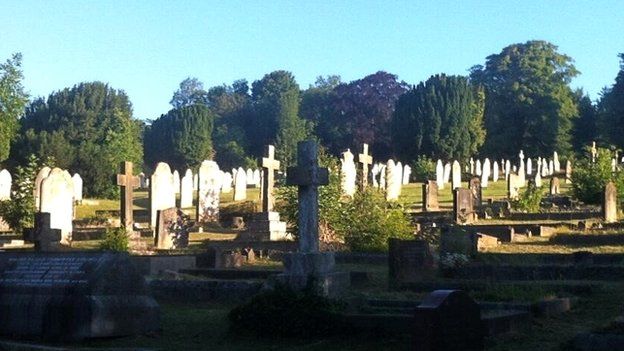 Lewes graves 'should be reused' as cemetery space runs out - BBC News
