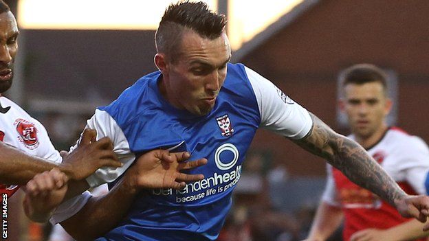 Ryan Bowman: Torquay United sign York City striker - BBC Sport