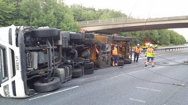 M11 Epping crash: 72-year-old man was driver in fatal accident - BBC News