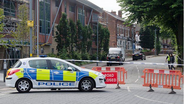 Sparkbrook murder: 'Shot' man was actually stabbed - BBC News