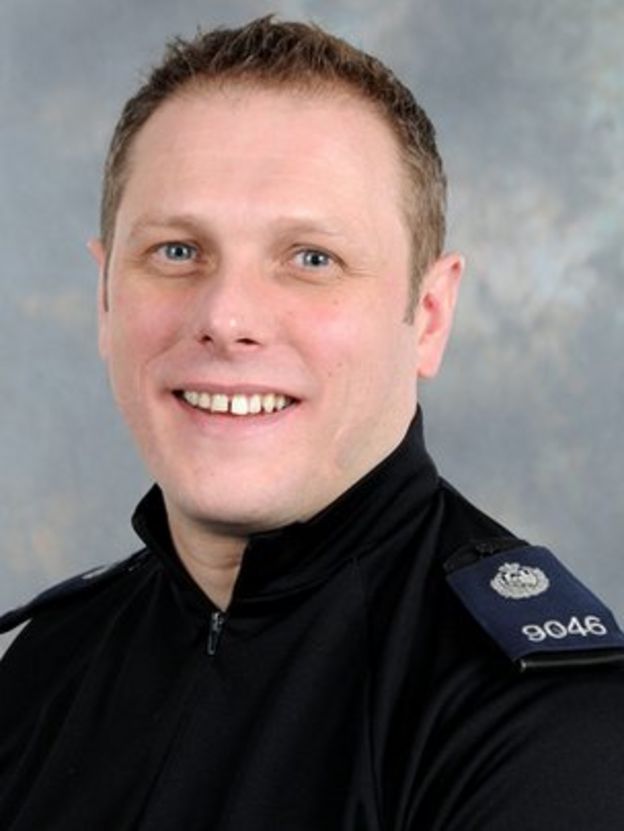 Teenager who broke Norwich policeman's leg detained - BBC News