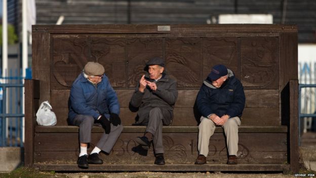 In pictures: A year in the life of Whitstable - BBC News