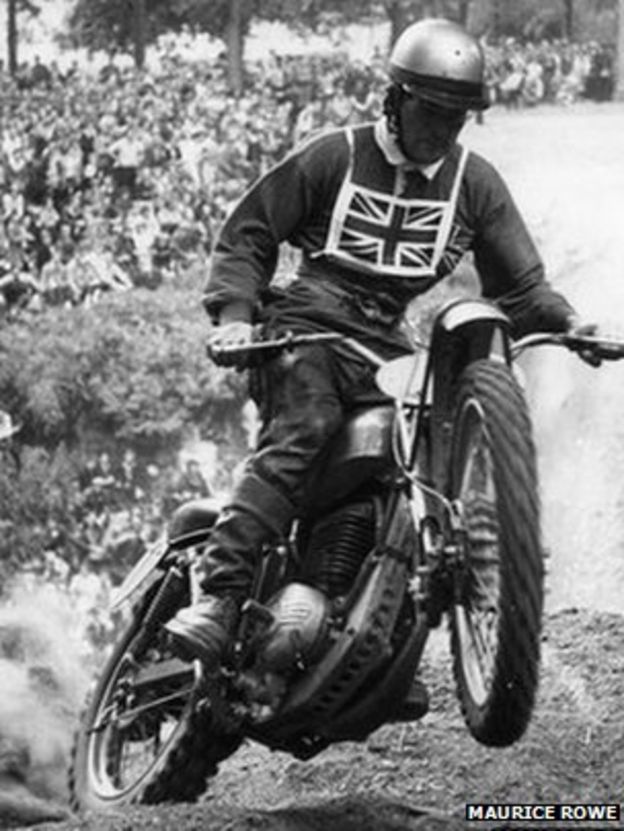 Motocross star and Bond stuntman Dave Bickers dies aged 76 - BBC News