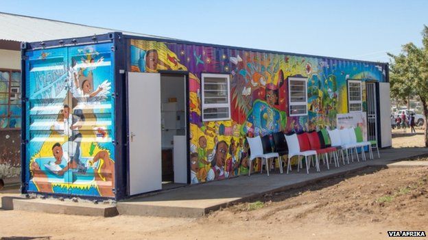 South Africa education gets e-learning digital makeover - BBC News