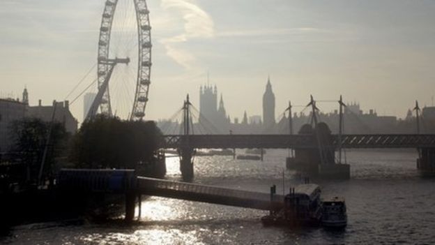 London tops world cities destination chart - BBC News