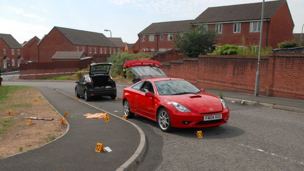 Christopher Parry jailed over murder of Caroline Parry - BBC News