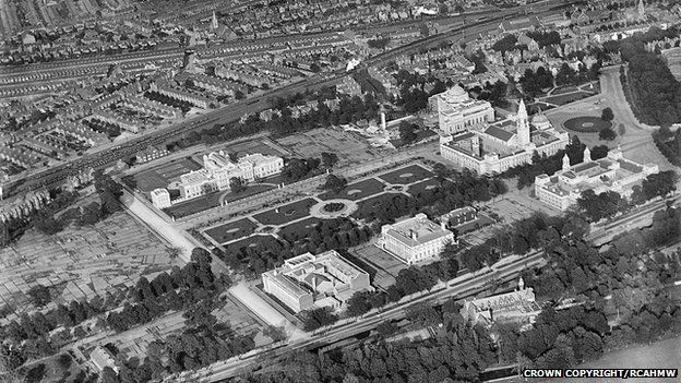 Aerofilms historic images of Wales go on show - BBC News