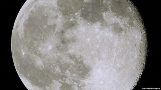 Supermoon: Your pictures of the perigee Moon - BBC News