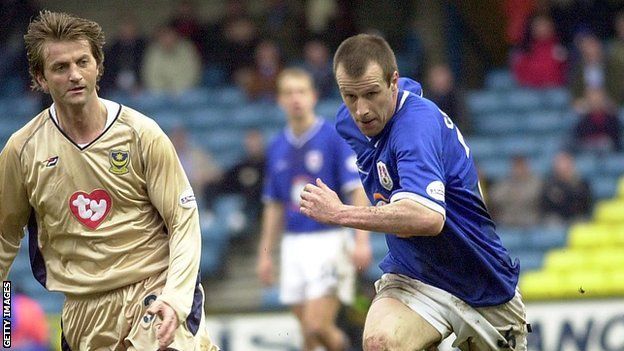 Steve Claridge enters Salisbury City manager talks - BBC Sport