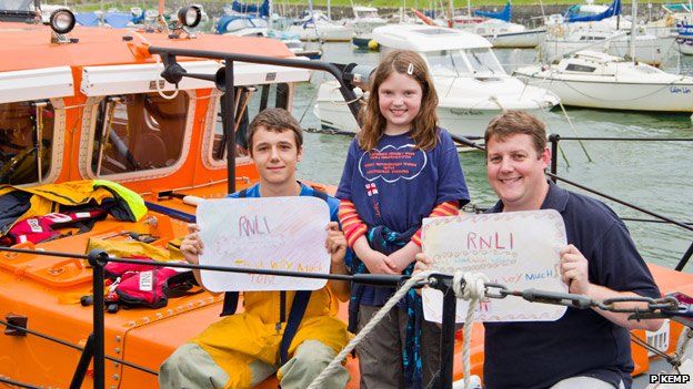 Aberaeron hide and seek girl thanks RNLI rescuers - BBC News
