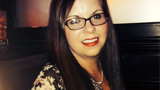 An ex-criminal has got a first class criminology degree - BBC News