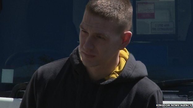 Alastair Graham jailed for burning dog to death in Kirkcaldy - BBC News
