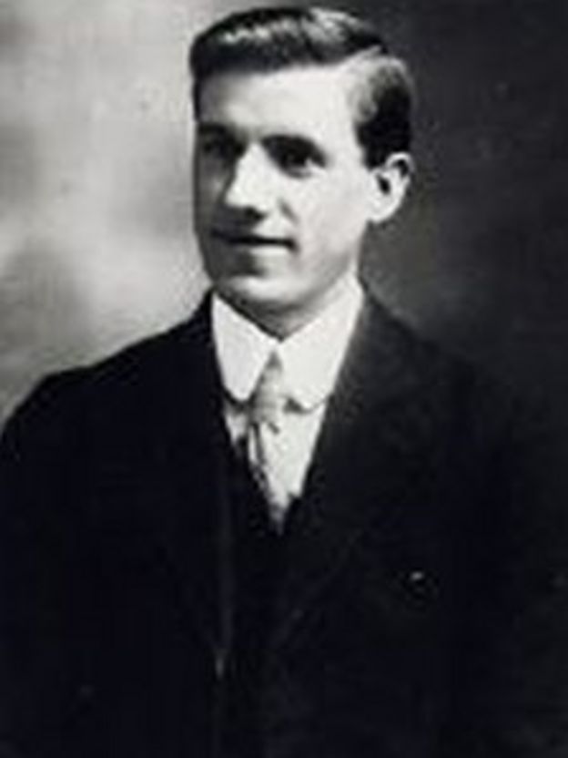 World War One: Jack Harrison 'one of Hull's true heroes' - BBC News