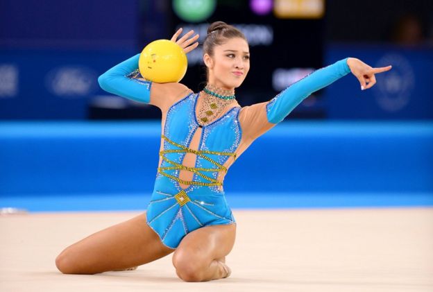 In pictures: Day One of Commonwealth Games - BBC News