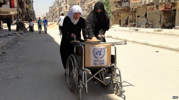 UN sends first Syria aid without government consent - BBC News