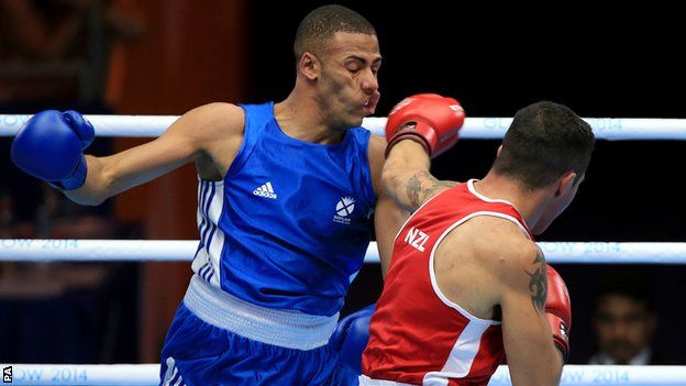 Glasgow 2014: Boxer Benson out as Henderson progresses - BBC Sport