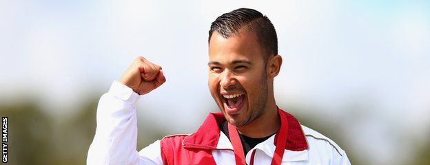 Glasgow 2014: David Luckman wins second Queen's Prize gold - BBC Sport