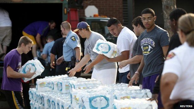 Three-day water ban in Ohio lifted - BBC News