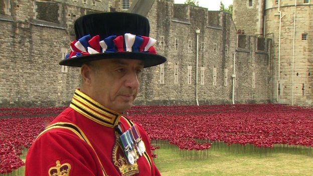 WW1 commemorations: Royals 'plant' ceramic poppies at Tower of London ...