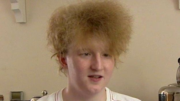 Student loses £1,500 in US au pair web scam - BBC News