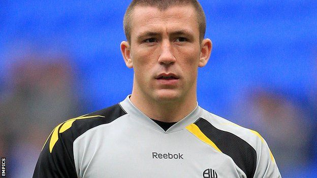 Accrington Stanley sign goalkeeper Jay Lynch - BBC Sport